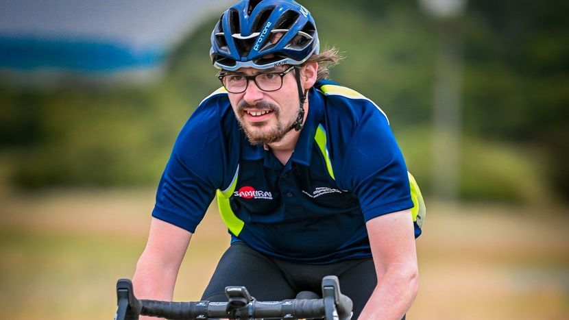 Cyclist Niall catches the Spirit of the Six Nations